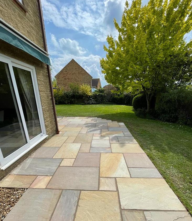 Summer Blend Natural Cleft Face & Back Sandstone Paver Versailles ...