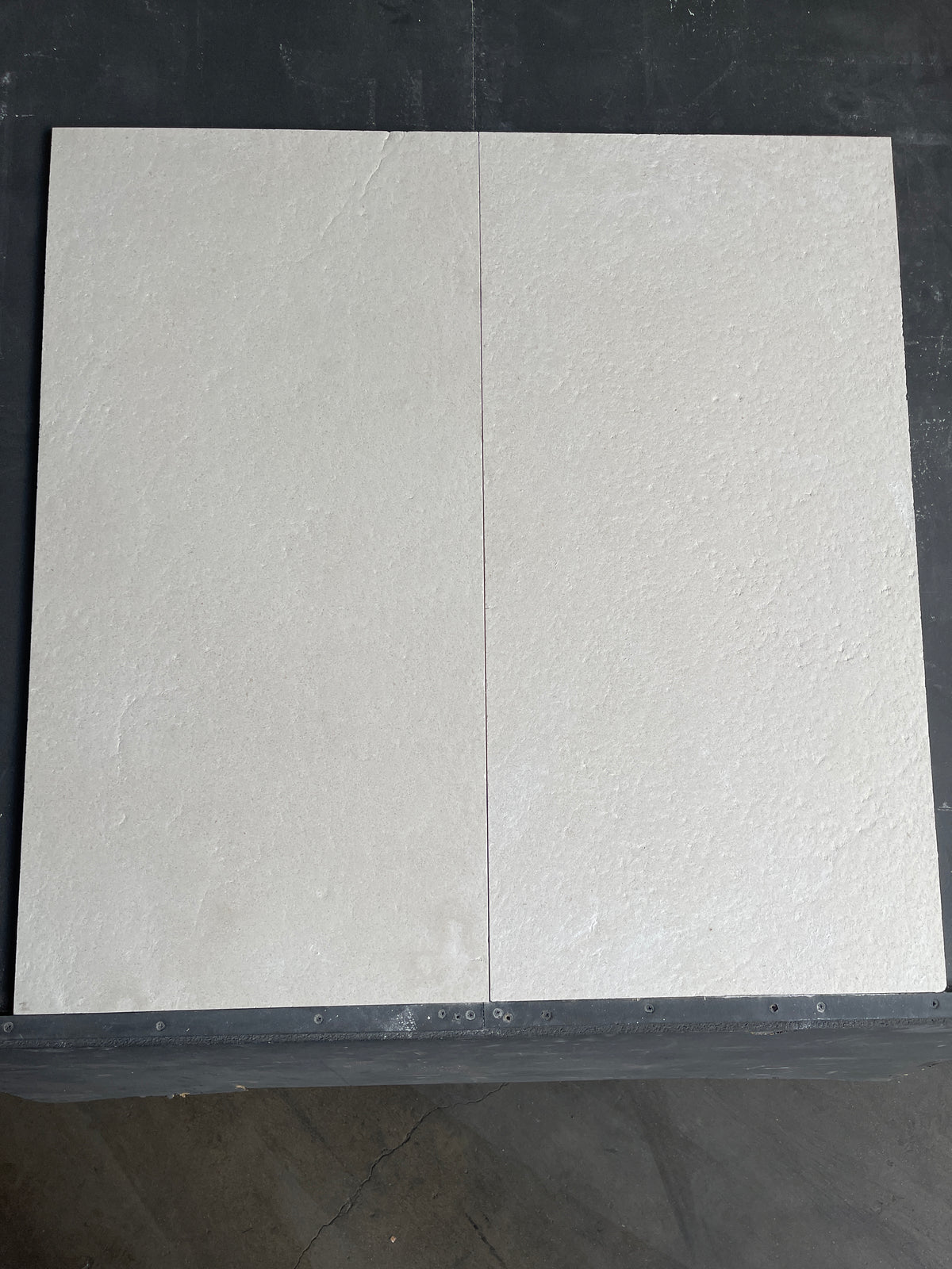 Full Tile Sample - Champagne Travertine Tile - 4" x 4" x 5/8" Brushed ...