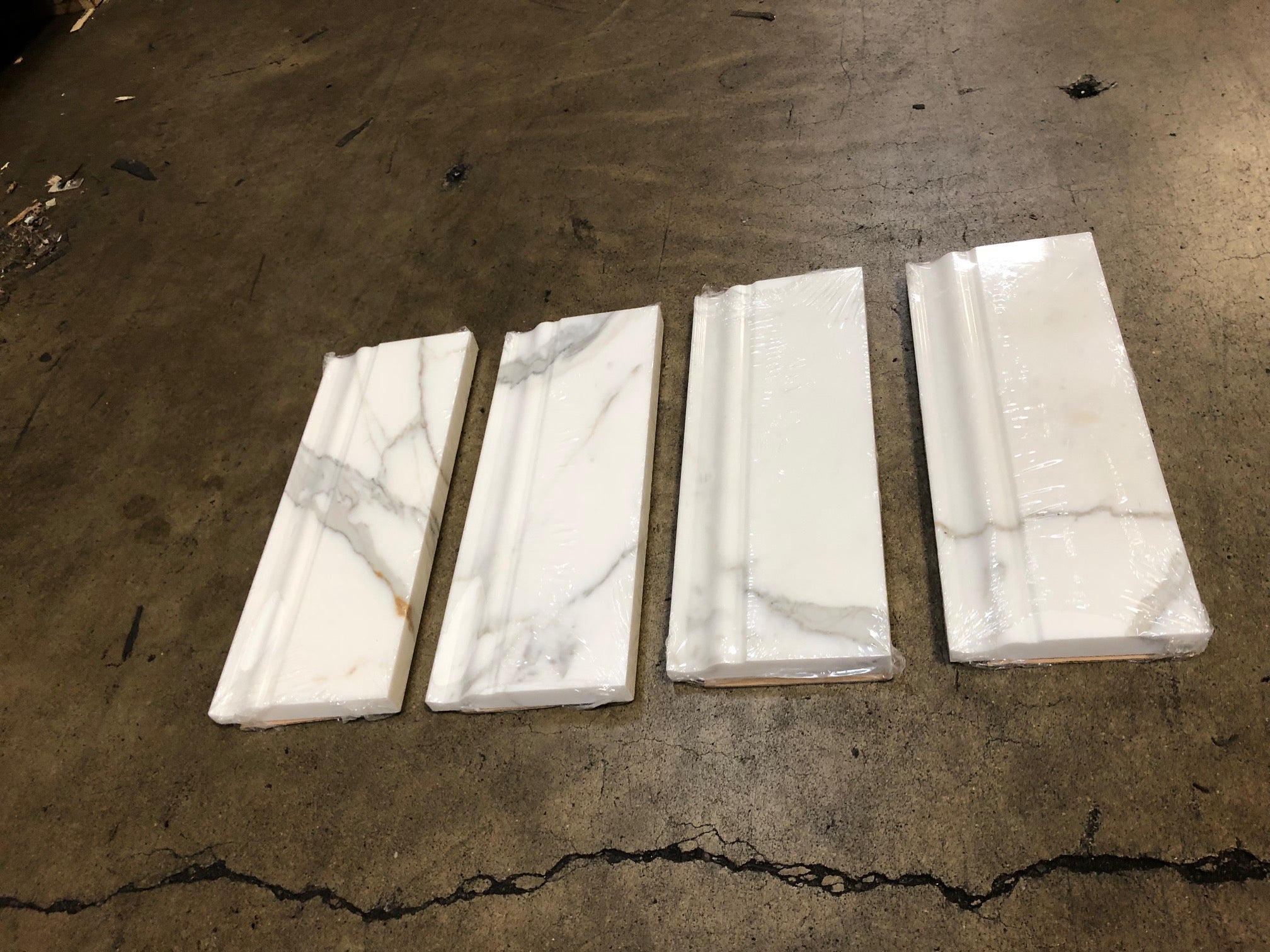 Calacatta Gold Marble Baseboard - 4 3/4" x 12" | Stone & Tile Shoppe