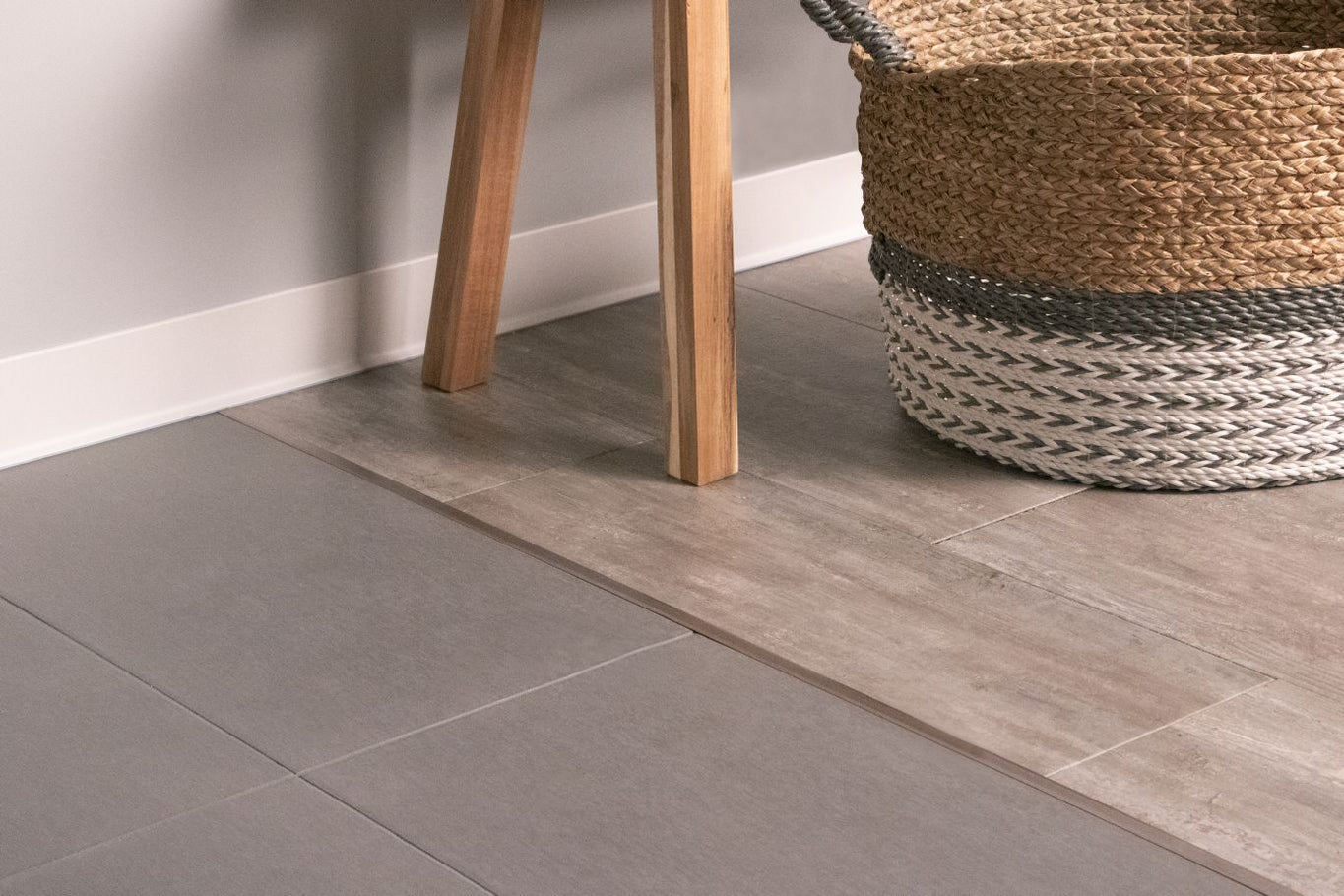 Schluter Systems Vinpro T Brushed Chrome Anodized Aluminum Metal ...