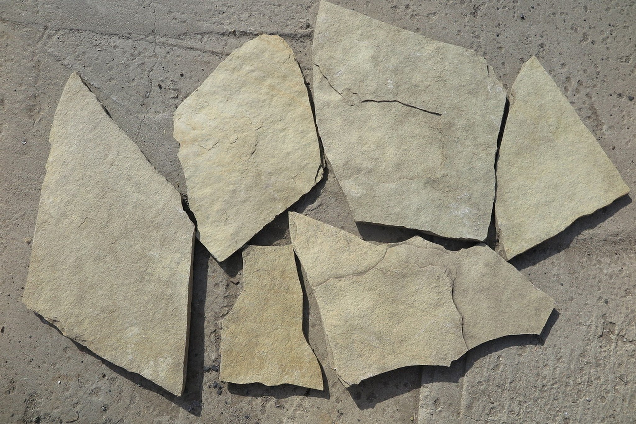 French Vanilla Natural Cleft Face & Back Limestone Flagstone — Stone ...