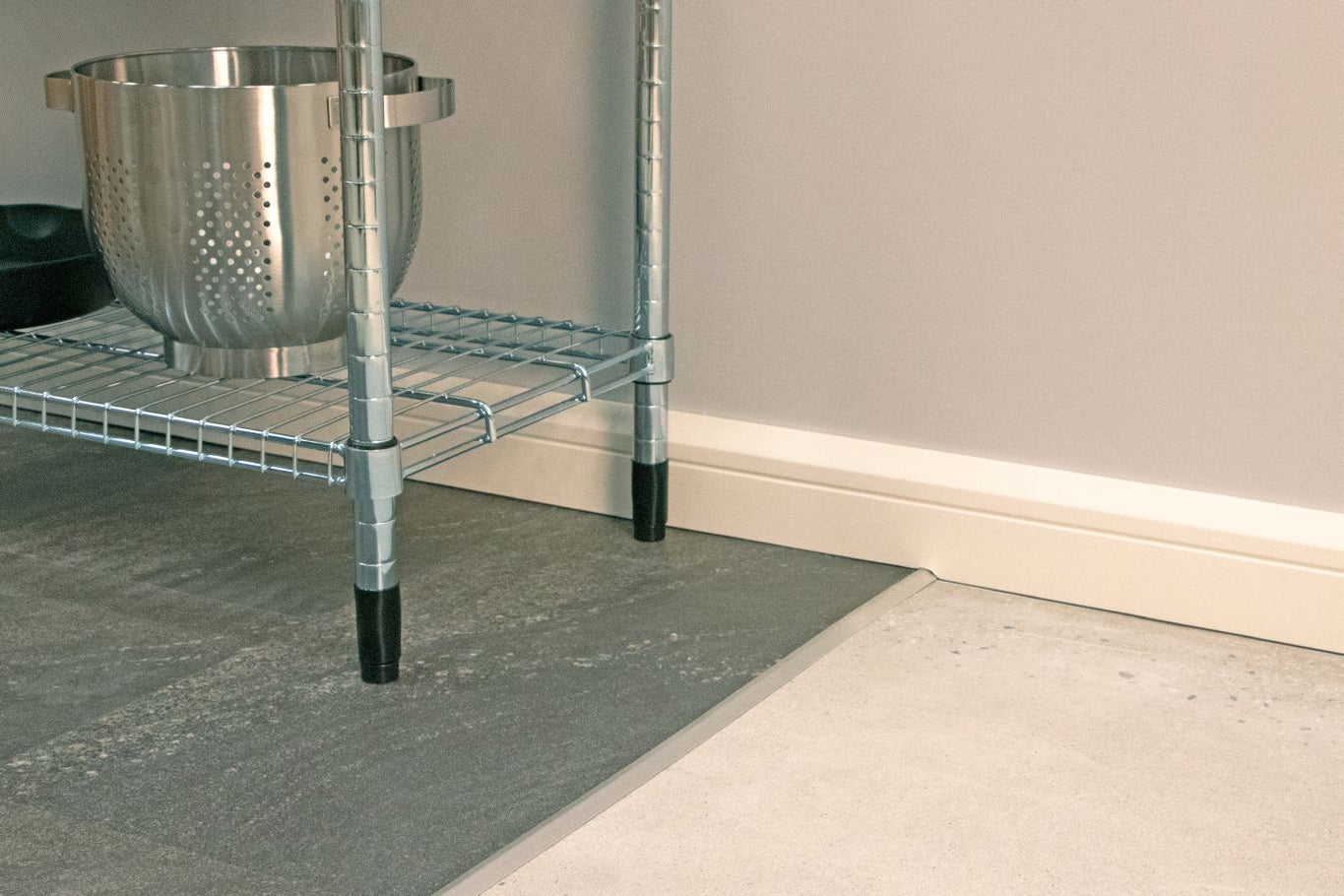 Schluter Systems Vinpro U Brushed Antique Bronze Anodized Aluminum ...