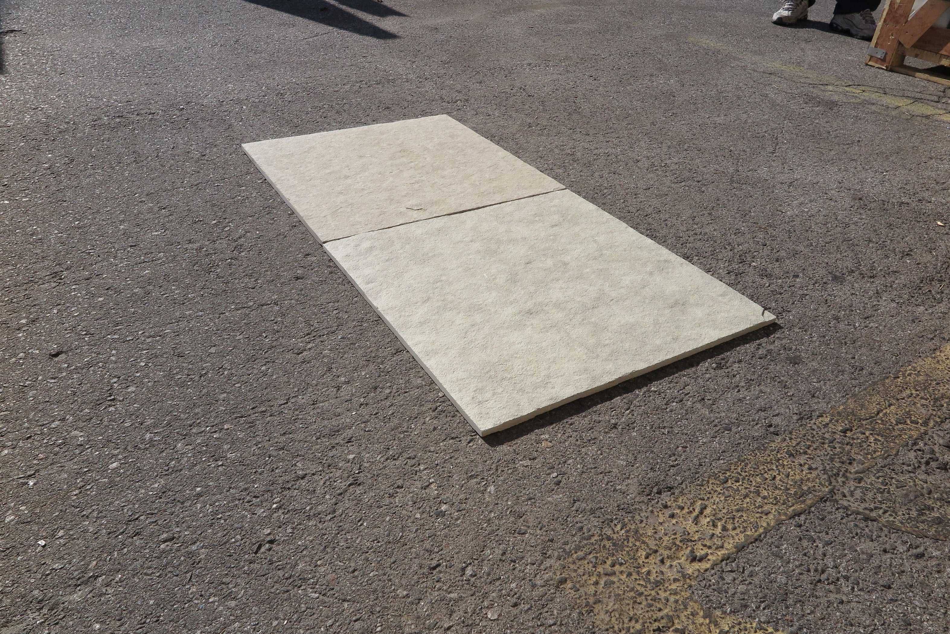 French Vanilla Natural Cleft Face, Gauged Back Limestone Tile — Stone ...